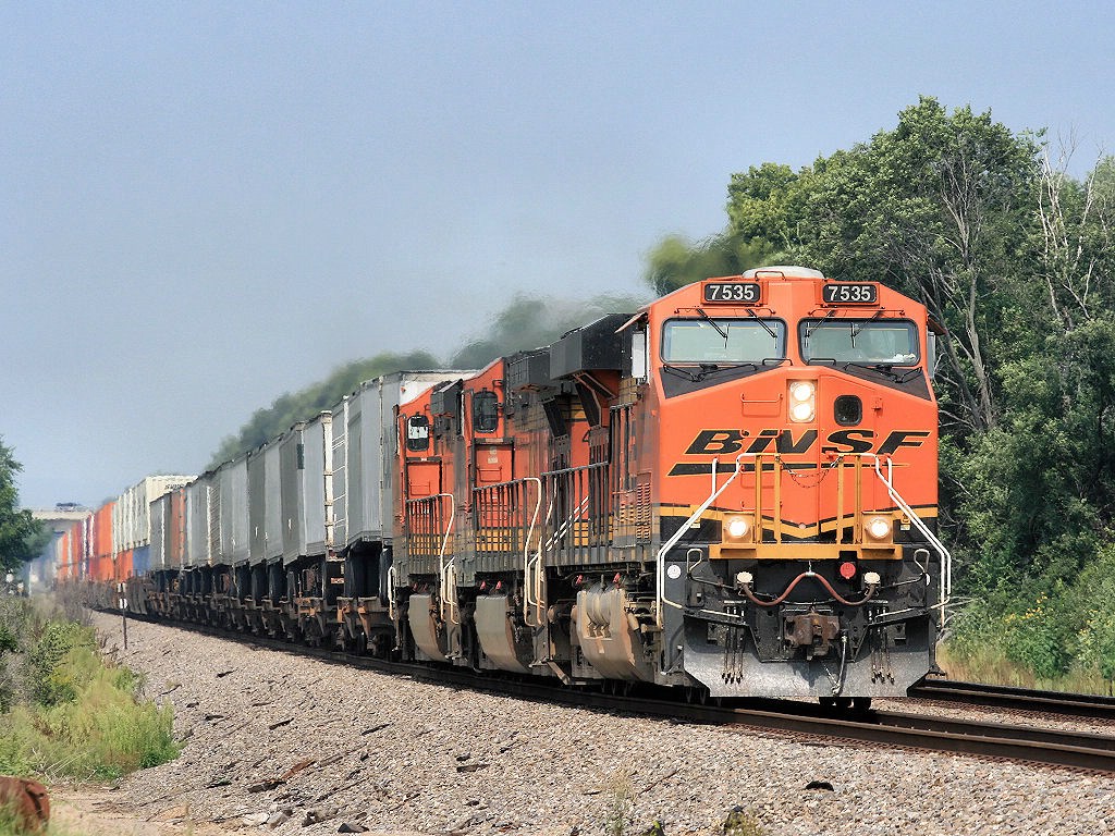 BNSF 7535